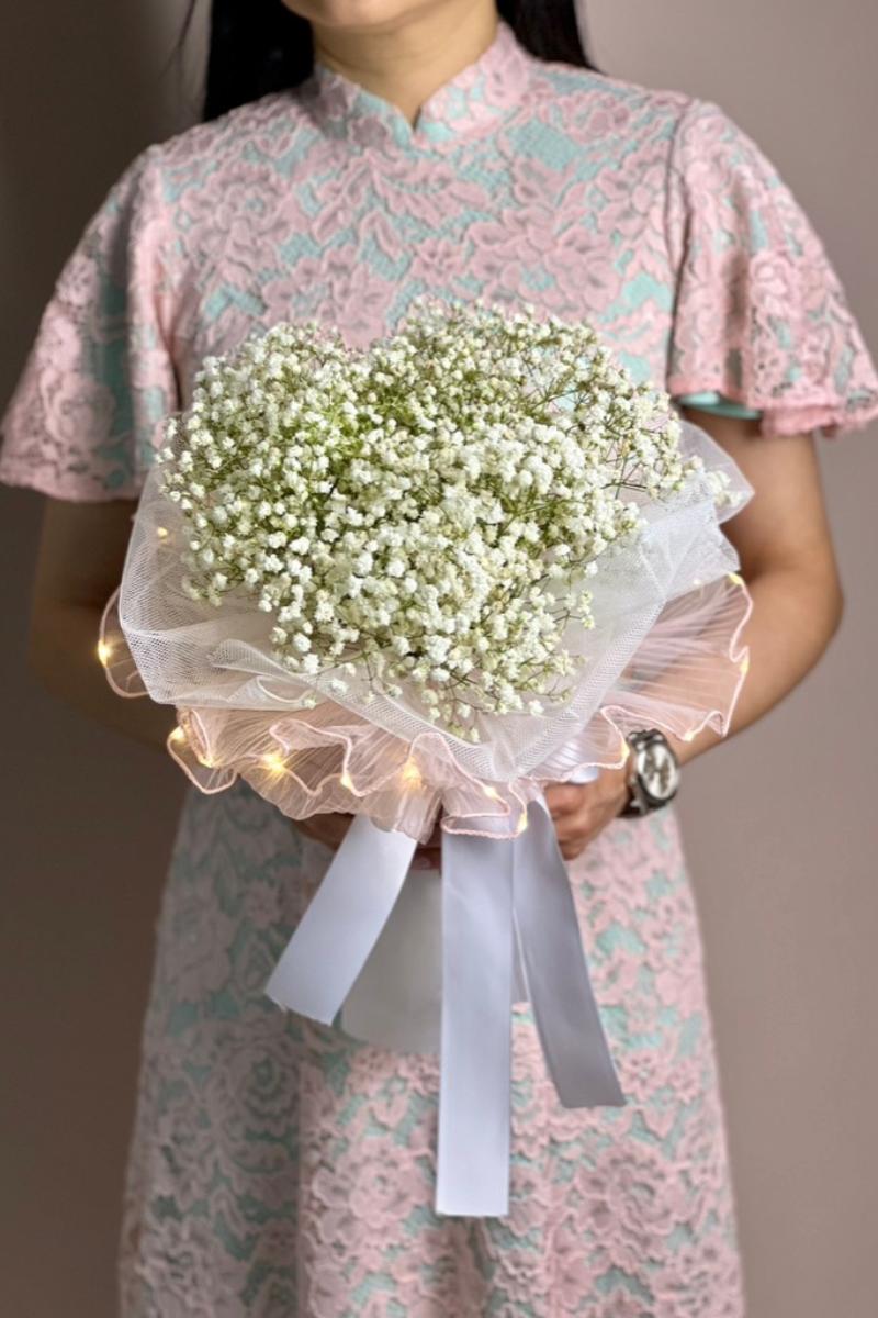 Wonderful in White | HiBye